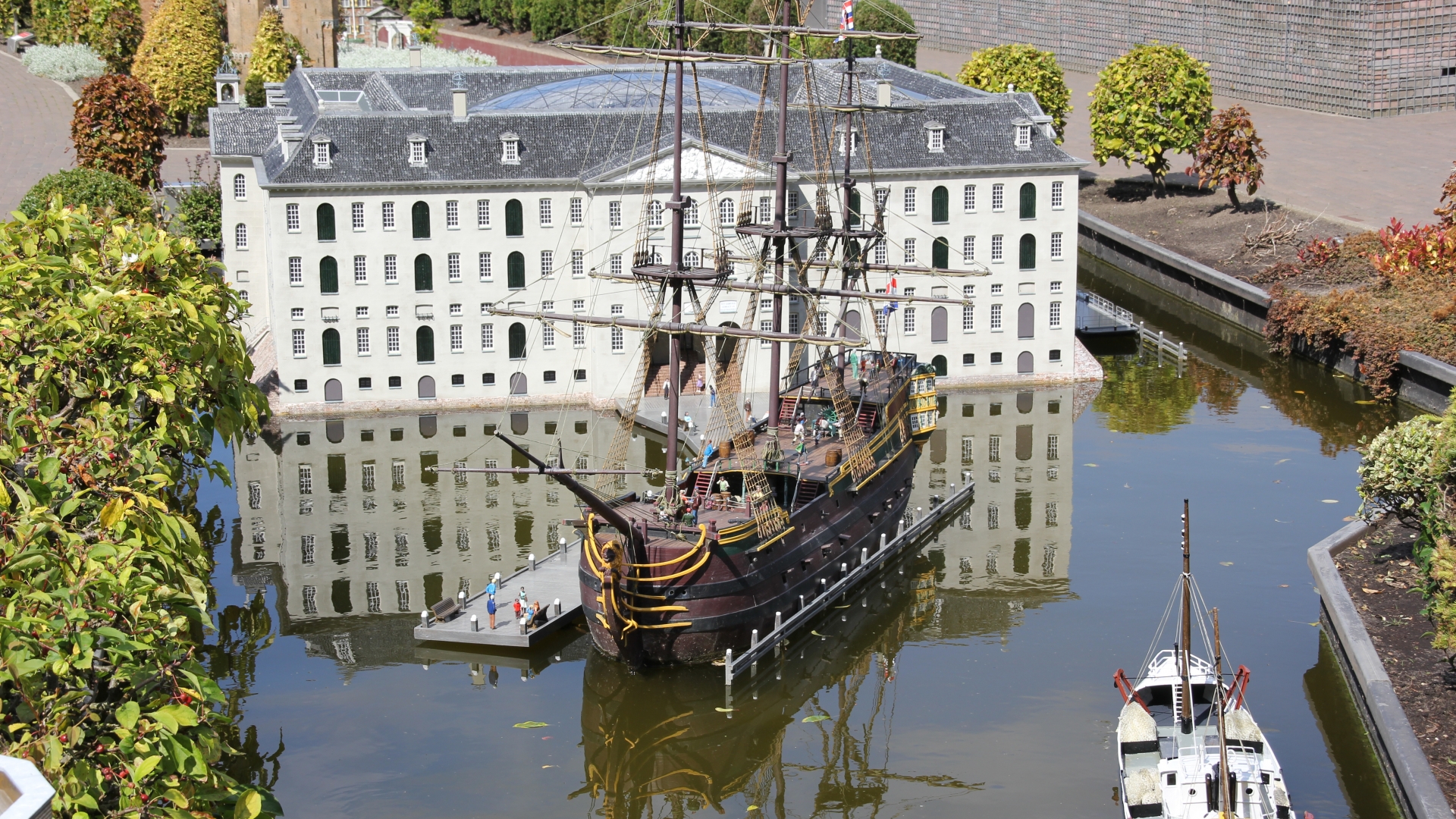 Visit Madurodam to discover Holland in an hour | Madurodam